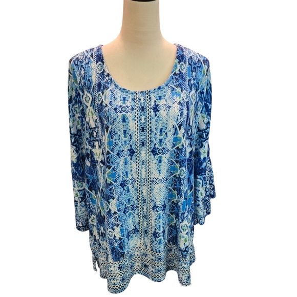 High Fifth | Tops | High Fifth Women Xl Blue White Top Bell Sleeves ...